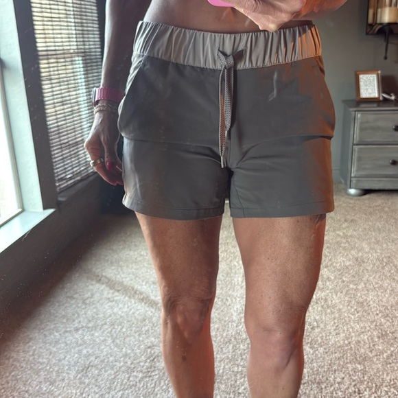 Free Fly Apparel | Shorts | Free Fly Hydro Short Size Medium Euc | Poshmark